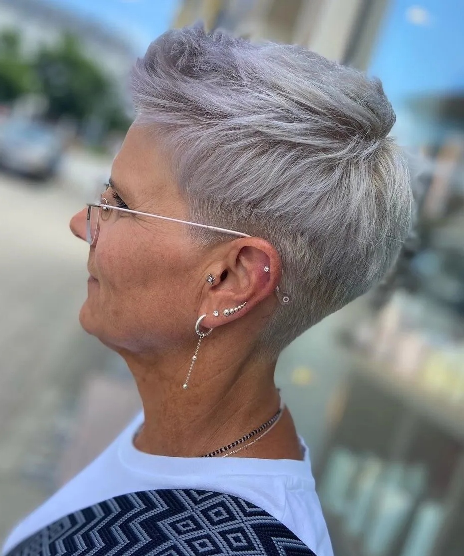 21 Modern Pixie Haircuts for Women Over 60